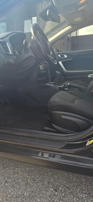 Black Kia Ceed 2022 in Tallinn, with an engine capacity of 1.50 L and mileage of 52 thousand km for 16000 €, photo 17 on AUTOMOTO.COM.LV