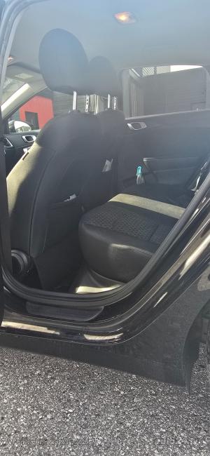 Black Kia Ceed 2022 in Tallinn, with an engine capacity of 1.50 L and mileage of 52 thousand km for 16000 €, photo 18 on AUTOMOTO.COM.LV