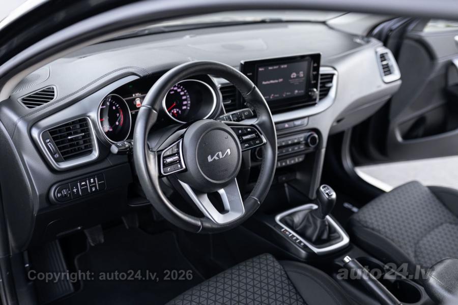 Melns Kia Ceed 2022 Tallina, ar dzinēja tilpumu 1.50 L un nobraukumu 52 tūkst. km par 12990 €, foto 9 vietnē AUTOMOTO.COM.LV