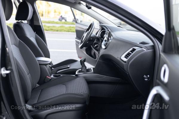 Melns Kia Ceed 2022 Tallina, ar dzinēja tilpumu 1.50 L un nobraukumu 52 tūkst. km par 12990 €, foto 10 vietnē AUTOMOTO.COM.LV