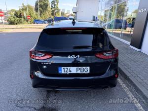 Melns Kia Ceed 2023 Tallina, ar dzinēja tilpumu 1.50 L un nobraukumu 51 tūkst. km par 19900 €, foto 4 vietnē AUTOMOTO.COM.LV