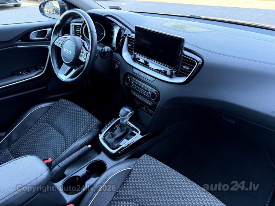 Melns Kia Ceed 2023 Tallina, ar dzinēja tilpumu 1.50 L un nobraukumu 51 tūkst. km par 19900 €, foto 5 vietnē AUTOMOTO.COM.LV