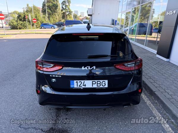 Black Kia Ceed 2023 in Tallinn, with an engine capacity of 1.50 L and mileage of 51 thousand km for 19900 €, photo 4 on AUTOMOTO.COM.LV