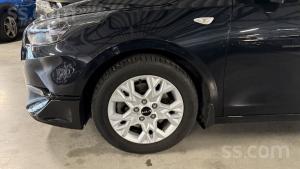 Black Kia Ceed 2024 in Riga, with an engine capacity of 1.50 L and mileage of 31 thousand km for 18500 €, photo 8 on AUTOMOTO.COM.LV