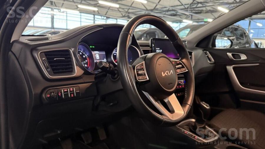 Black Kia Ceed 2024 in Riga, with an engine capacity of 1.50 L and mileage of 31 thousand km for 18500 €, photo 18 on AUTOMOTO.COM.LV