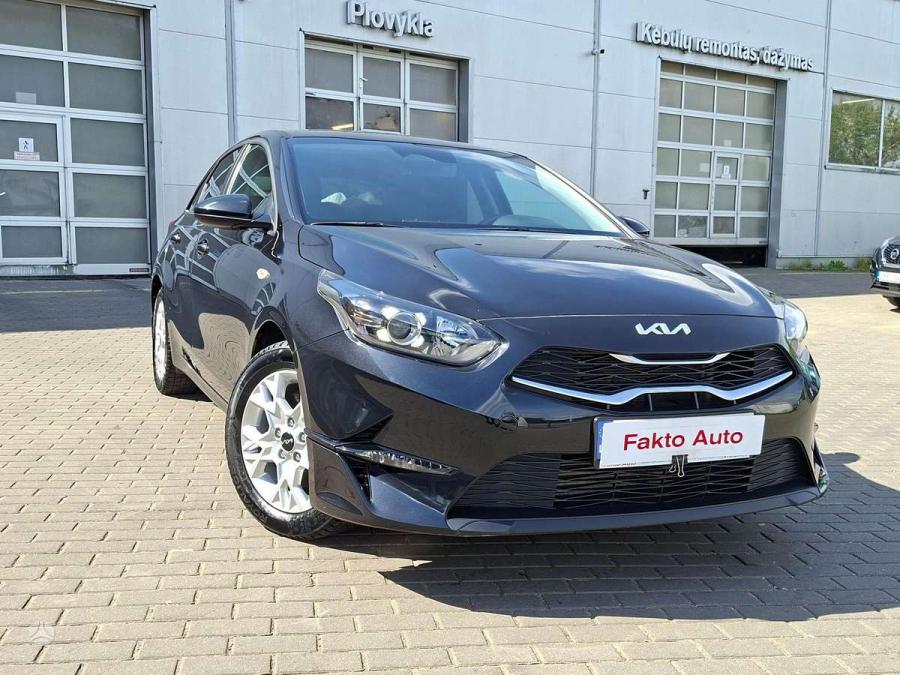 Black Kia Ceed 2024 in Vilnius, with an engine capacity of 1.48 L and mileage of 33 thousand km for 18500 €, photo 7 on AUTOMOTO.COM.LV
