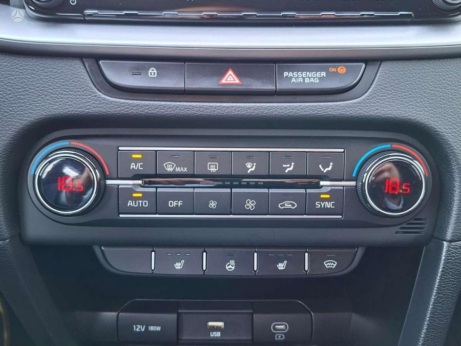 Black Kia Ceed 2024 in Vilnius, with an engine capacity of 1.48 L and mileage of 33 thousand km for 18500 €, photo 13 on AUTOMOTO.COM.LV