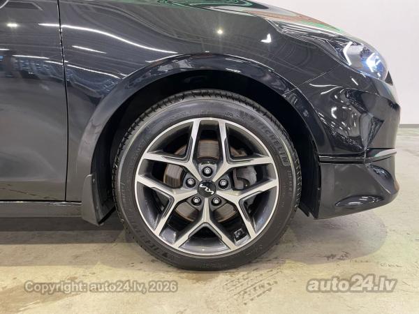 Melns Kia Ceed 2024 Tallina, ar dzinēja tilpumu 1.50 L un nobraukumu 40 tūkst. km par 22990 €, foto 6 vietnē AUTOMOTO.COM.LV