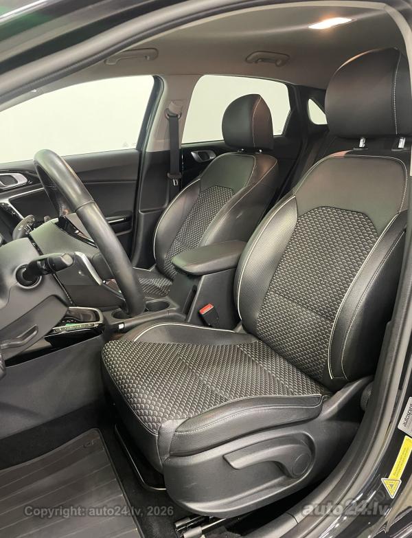 Melns Kia Ceed 2024 Tallina, ar dzinēja tilpumu 1.50 L un nobraukumu 40 tūkst. km par 22990 €, foto 8 vietnē AUTOMOTO.COM.LV