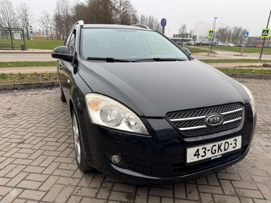Melns Kia Ceed 2008 Kauņa, ar dzinēja tilpumu 1.58 L un nobraukumu 288 tūkst. km par 2250 €, foto 3 vietnē AUTOMOTO.COM.LV