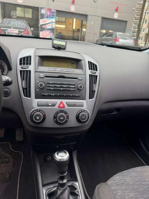 Melns Kia Ceed 2008 Kauņa, ar dzinēja tilpumu 1.58 L un nobraukumu 288 tūkst. km par 2250 €, foto 13 vietnē AUTOMOTO.COM.LV