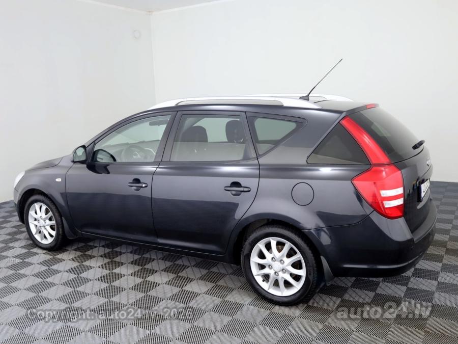 Melns Kia Ceed 2008 Tallina, ar dzinēja tilpumu 1.60 L un nobraukumu 376 tūkst. km par 1399 €, foto 5 vietnē AUTOMOTO.COM.LV