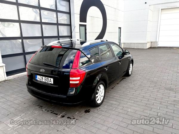 Black Kia Ceed 2008 in Tallinn, with an engine capacity of 1.60 L and mileage of 370 thousand km for 2099 €, photo 4 on AUTOMOTO.COM.LV