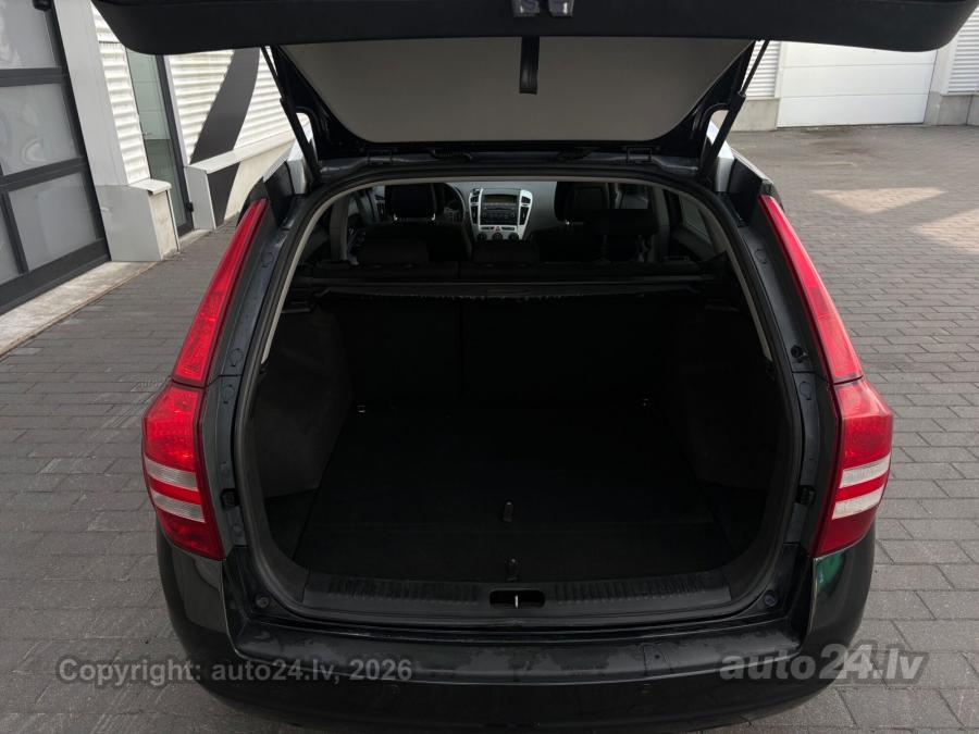 Melns Kia Ceed 2008 Tallina, ar dzinēja tilpumu 1.60 L un nobraukumu 370 tūkst. km par 2099 €, foto 8 vietnē AUTOMOTO.COM.LV