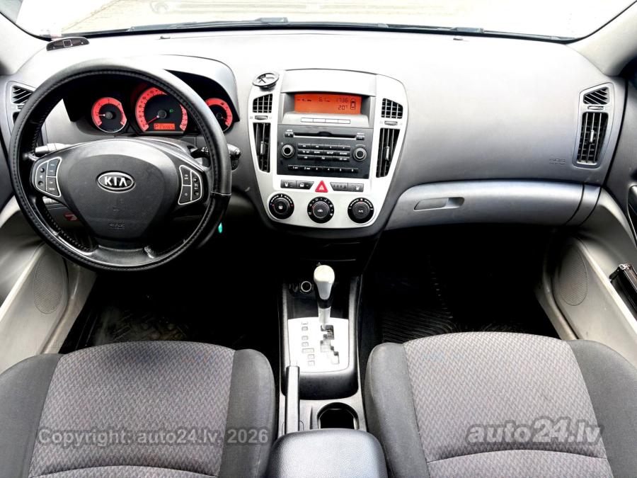Melns Kia Ceed 2008 Tallina, ar dzinēja tilpumu 1.60 L un nobraukumu 370 tūkst. km par 2099 €, foto 10 vietnē AUTOMOTO.COM.LV