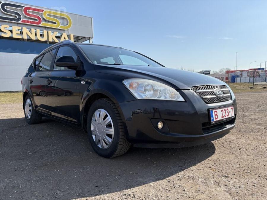 Melns Kia Ceed 2009 Daugavpils, ar dzinēja tilpumu 1.60 L un nobraukumu 276 tūkst. km par 2950 €, foto 8 vietnē AUTOMOTO.COM.LV