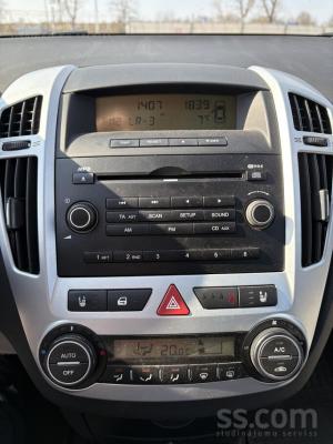 Melns Kia Ceed 2009 Daugavpils, ar dzinēja tilpumu 1.60 L un nobraukumu 276 tūkst. km par 2950 €, foto 18 vietnē AUTOMOTO.COM.LV