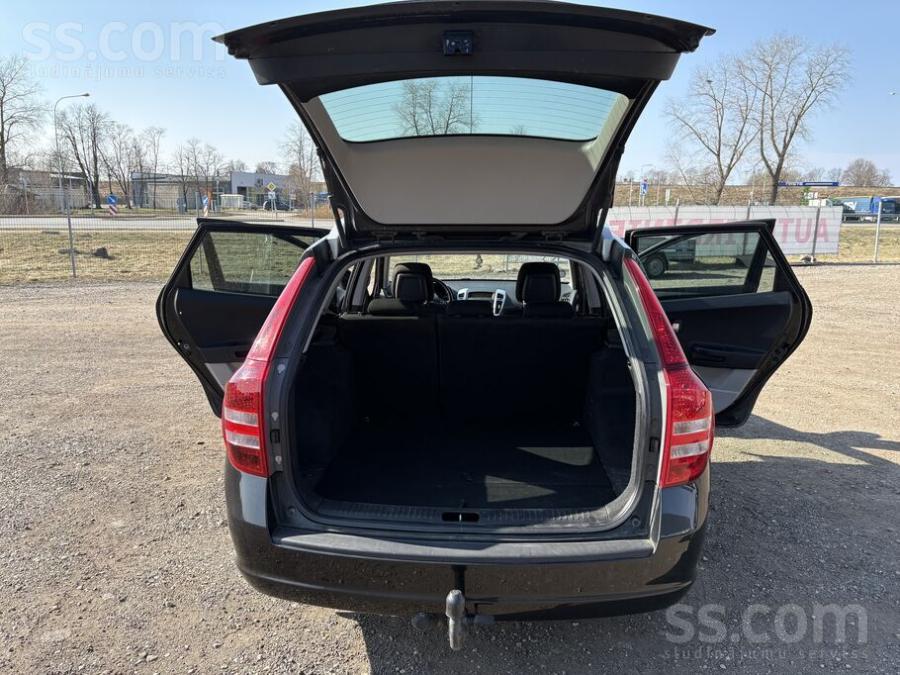 Melns Kia Ceed 2009 Daugavpils, ar dzinēja tilpumu 1.60 L un nobraukumu 276 tūkst. km par 2950 €, foto 27 vietnē AUTOMOTO.COM.LV