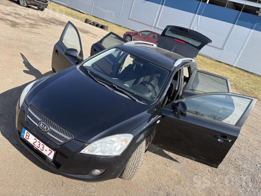 Melns Kia Ceed 2009 Daugavpils, ar dzinēja tilpumu 1.60 L un nobraukumu 276 tūkst. km par 2950 €, foto 36 vietnē AUTOMOTO.COM.LV