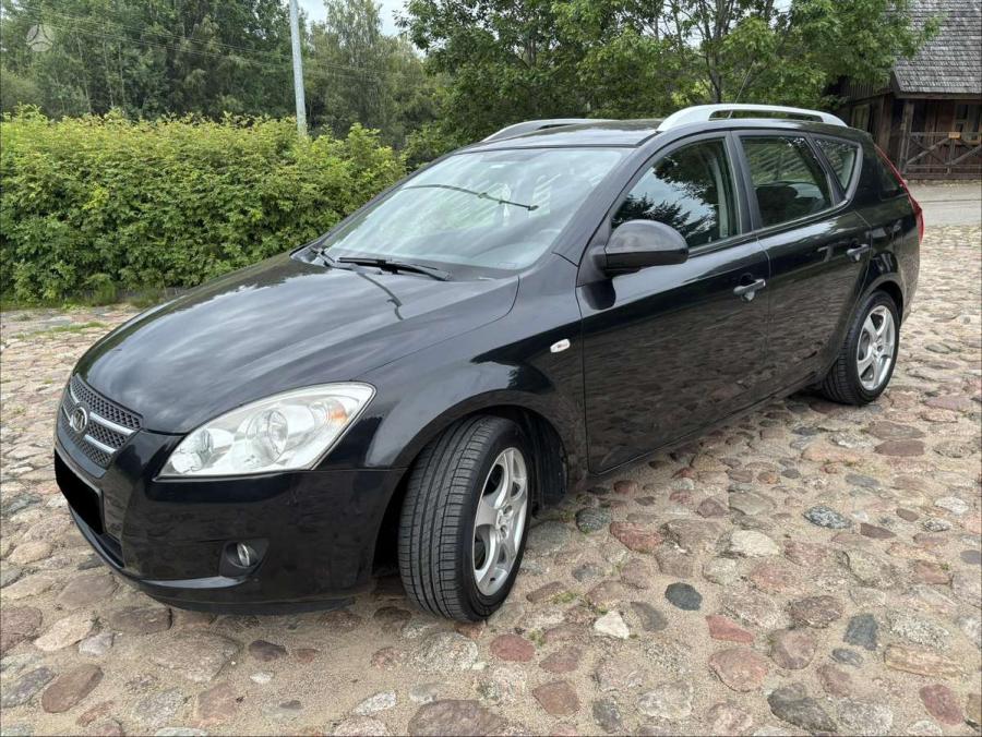Melns Kia Ceed 2009 Telšiai, ar dzinēja tilpumu 1.40 L un nobraukumu 204 tūkst. km par 2121 €, foto 3 vietnē AUTOMOTO.COM.LV