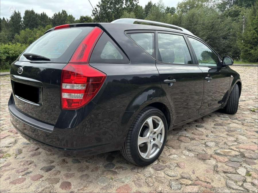 Melns Kia Ceed 2009 Telšiai, ar dzinēja tilpumu 1.40 L un nobraukumu 204 tūkst. km par 2121 €, foto 6 vietnē AUTOMOTO.COM.LV