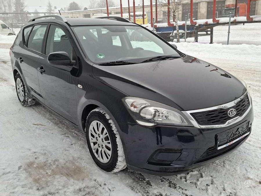 Melns Kia Ceed 2011 Ukmergė, ar dzinēja tilpumu 1.40 L un nobraukumu 161 tūkst. km par 2650 €, foto 2 vietnē AUTOMOTO.COM.LV