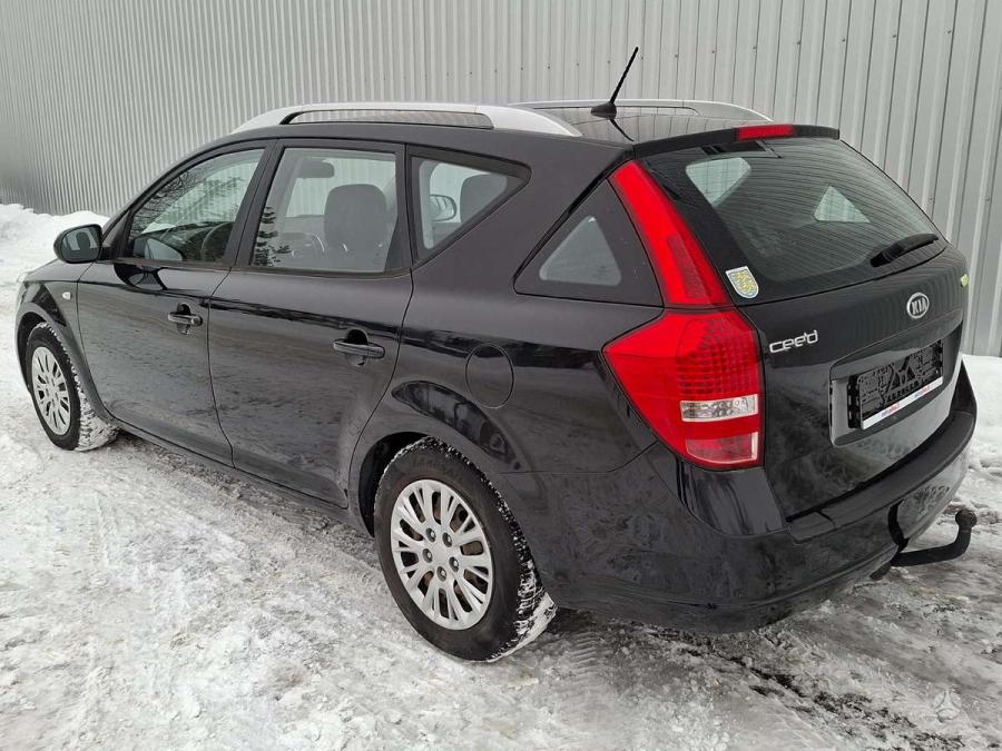 Melns Kia Ceed 2011 Ukmergė, ar dzinēja tilpumu 1.40 L un nobraukumu 161 tūkst. km par 2650 €, foto 3 vietnē AUTOMOTO.COM.LV