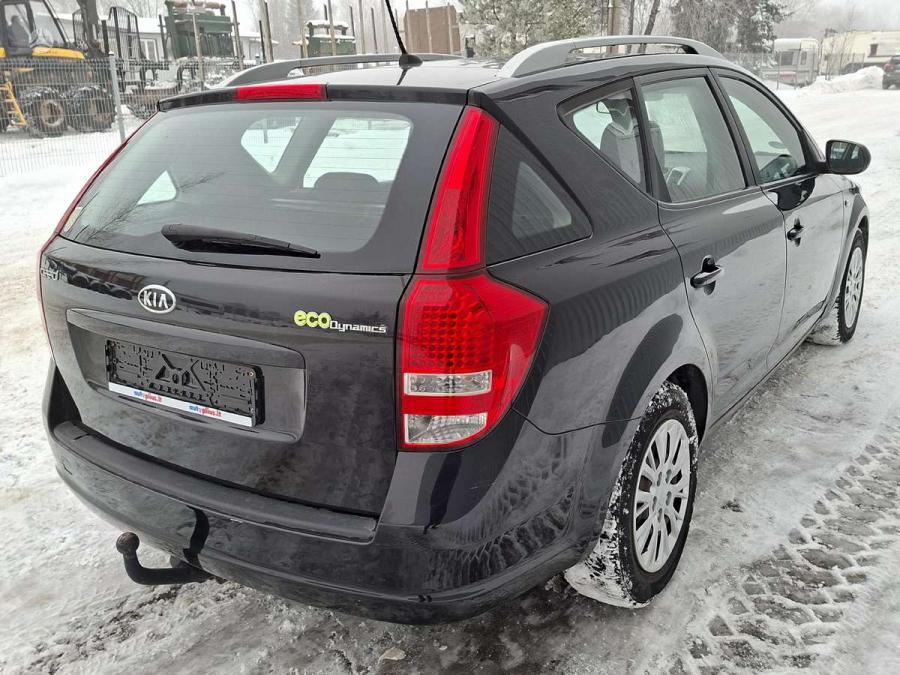 Melns Kia Ceed 2011 Ukmergė, ar dzinēja tilpumu 1.40 L un nobraukumu 161 tūkst. km par 2650 €, foto 4 vietnē AUTOMOTO.COM.LV