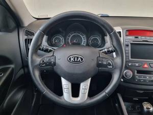 Black Kia Ceed 2012 in Ogre, with an engine capacity of 1.60 L and mileage of 133 thousand km for 3950 €, photo 16 on AUTOMOTO.COM.LV