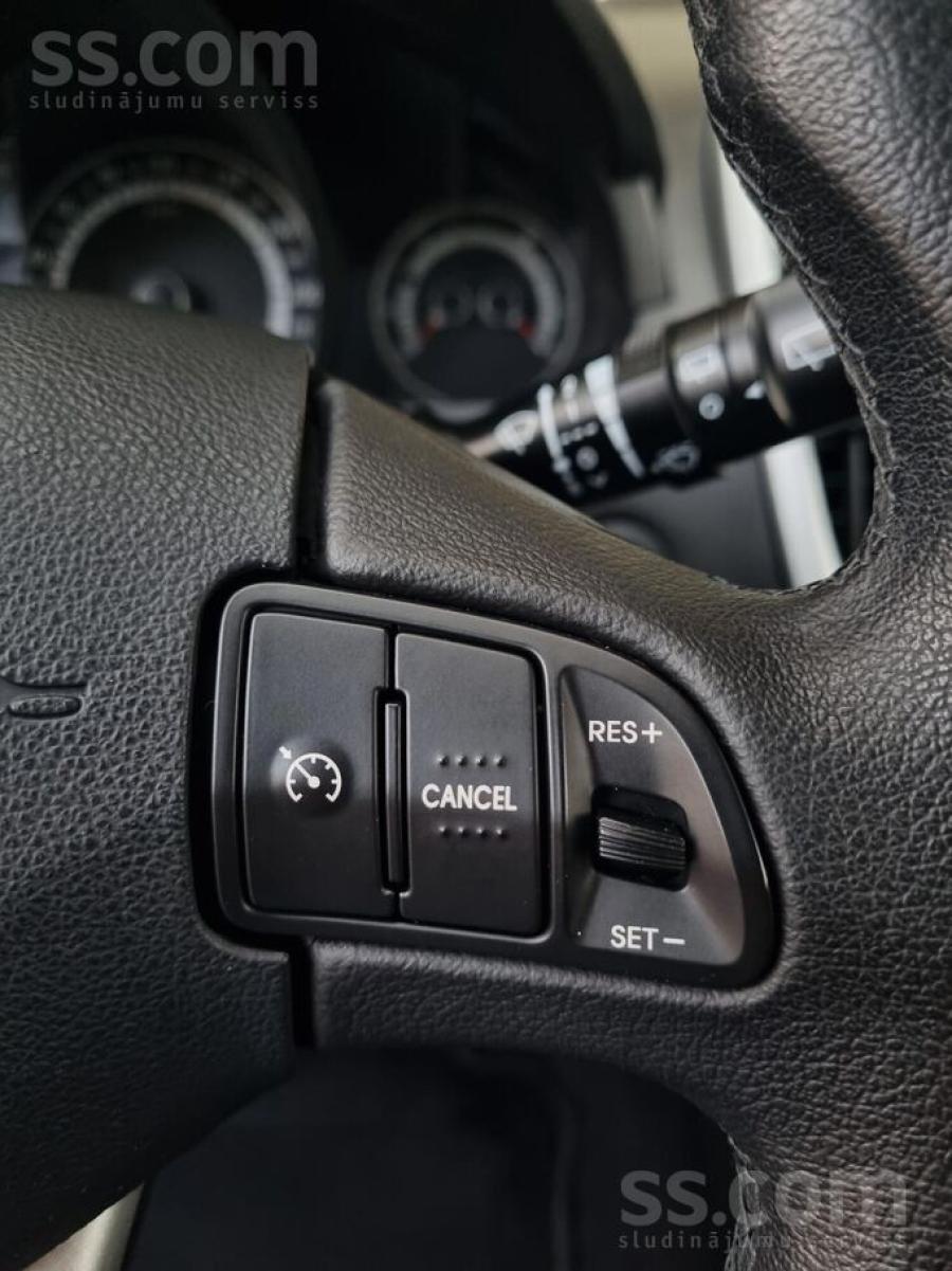 Black Kia Ceed 2012 in Ogre, with an engine capacity of 1.60 L and mileage of 133 thousand km for 3950 €, photo 18 on AUTOMOTO.COM.LV