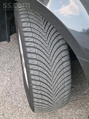 Black Kia Ceed 2012 in Ogre, with an engine capacity of 1.60 L and mileage of 133 thousand km for 3950 €, photo 30 on AUTOMOTO.COM.LV
