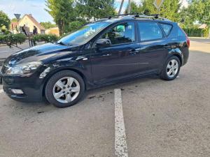 Black Kia Ceed 2012 in Raseiniai, with an engine capacity of 1.58 L and mileage of 136 thousand km for 2800 €, photo 5 on AUTOMOTO.COM.LV