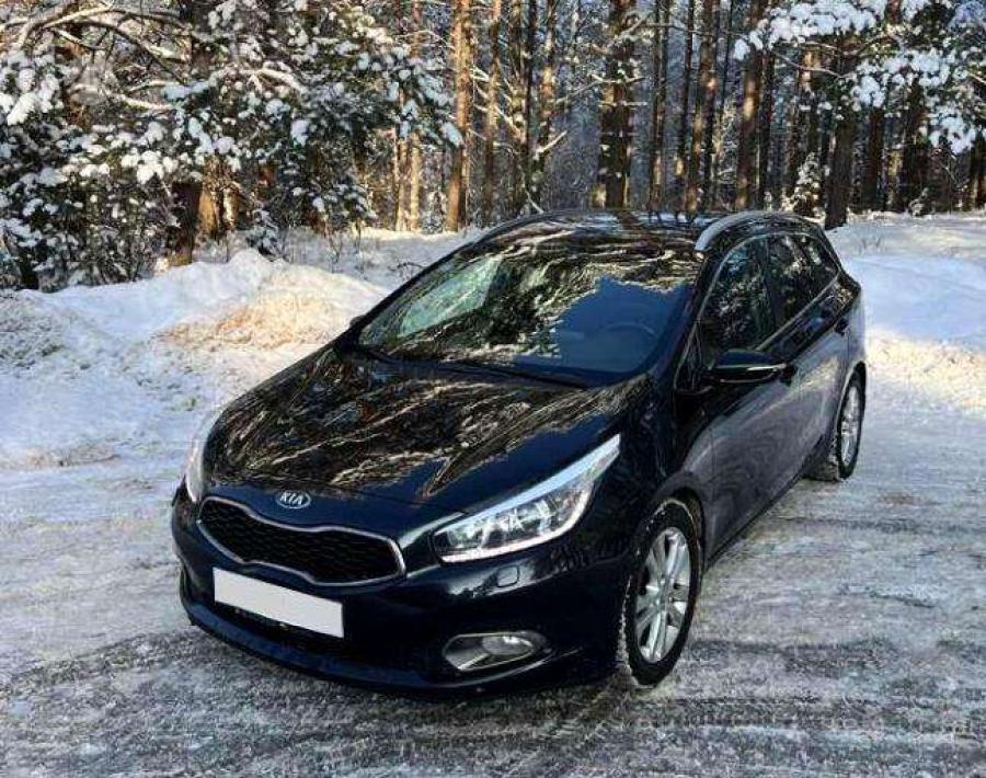 Melns Kia Ceed 2013 Viļņa, ar dzinēja tilpumu 1.58 L un nobraukumu 156 tūkst. km par 5900 €, foto 1 vietnē AUTOMOTO.COM.LV