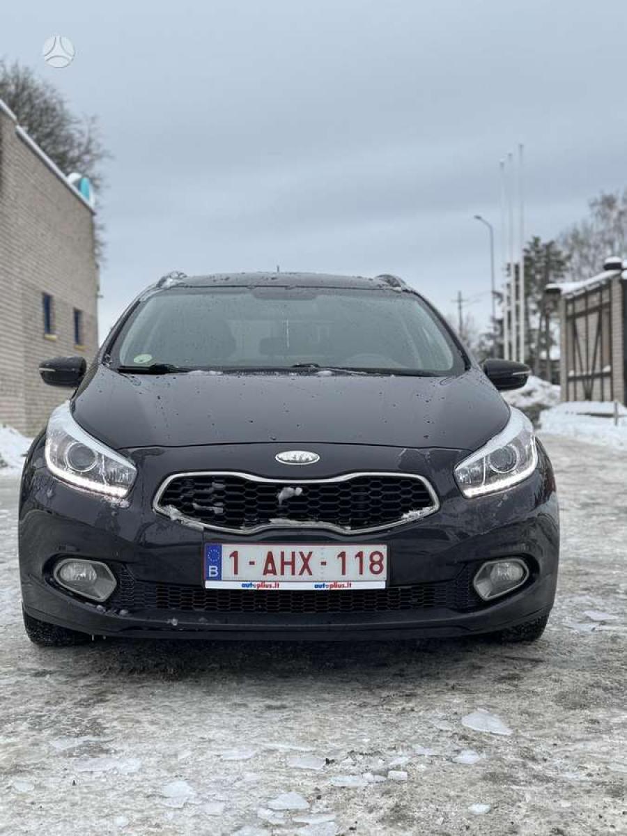 Melns Kia Ceed 2013 Ukmergė, ar dzinēja tilpumu 1.40 L un nobraukumu 242 tūkst. km par 3950 €, foto 5 vietnē AUTOMOTO.COM.LV