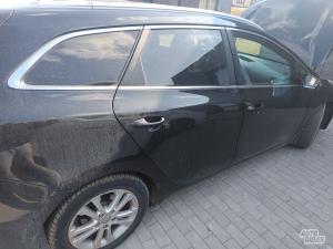Black Kia Ceed 2013 in Vilnius, with an engine capacity of 1.60 L and mileage of 288 thousand km for 1500 €, photo 5 on AUTOMOTO.COM.LV