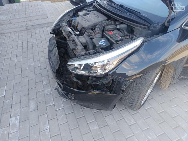 Black Kia Ceed 2013 in Vilnius, with an engine capacity of 1.60 L and mileage of 288 thousand km for 1500 €, photo 7 on AUTOMOTO.COM.LV