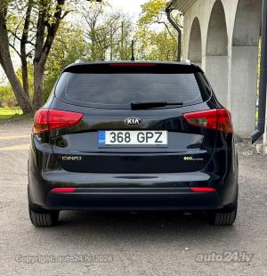 Black Kia Ceed 2013 in Tallinn, with an engine capacity of 1.60 L and mileage of 384 thousand km for 4567 €, photo 5 on AUTOMOTO.COM.LV