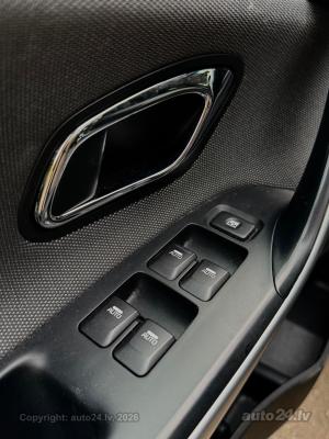 Black Kia Ceed 2013 in Tallinn, with an engine capacity of 1.60 L and mileage of 384 thousand km for 4567 €, photo 21 on AUTOMOTO.COM.LV
