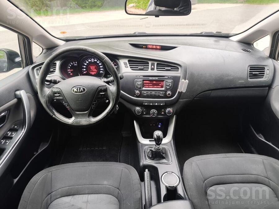 Melns Kia Ceed 2013 Rīga, ar dzinēja tilpumu 1.60 L un nobraukumu 264 tūkst. km par 3000 €, foto 11 vietnē AUTOMOTO.COM.LV