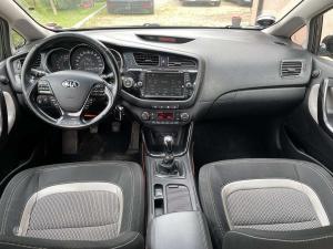 Black Kia Ceed 2013 in Sakiai, with an engine capacity of 1.58 L and mileage of 428 thousand km for 2999 €, photo 13 on AUTOMOTO.COM.LV