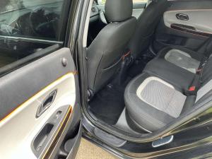 Black Kia Ceed 2013 in Sakiai, with an engine capacity of 1.58 L and mileage of 428 thousand km for 2999 €, photo 15 on AUTOMOTO.COM.LV