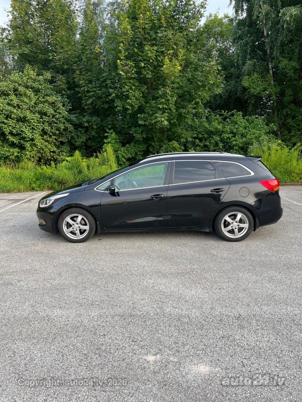 Black Kia Ceed 2013 in Tallinn, with an engine capacity of 1.60 L and mileage of 235 thousand km for 4650 €, photo 2 on AUTOMOTO.COM.LV