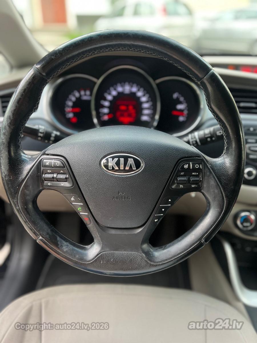 Black Kia Ceed 2013 in Tallinn, with an engine capacity of 1.60 L and mileage of 235 thousand km for 4650 €, photo 9 on AUTOMOTO.COM.LV