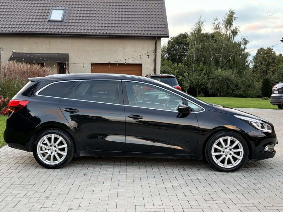 Melns Kia Ceed 2013 Raseiniai, ar dzinēja tilpumu 1.60 L un nobraukumu 284 tūkst. km par 4650 €, foto 9 vietnē AUTOMOTO.COM.LV