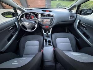 Melns Kia Ceed 2013 Raseiniai, ar dzinēja tilpumu 1.60 L un nobraukumu 284 tūkst. km par 4650 €, foto 19 vietnē AUTOMOTO.COM.LV