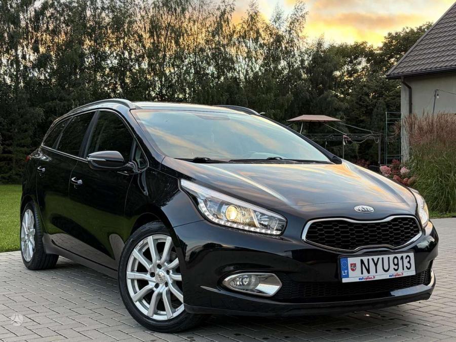 Black Kia Ceed 2013 in Raseiniai, with an engine capacity of 1.60 L and mileage of 284 thousand km for 4650 €, photo 3 on AUTOMOTO.COM.LV