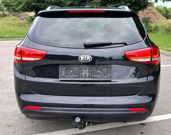 Melns Kia Ceed 2016 Tauragė, ar dzinēja tilpumu 1.58 L un nobraukumu 254 tūkst. km par 4300 €, foto 8 vietnē AUTOMOTO.COM.LV