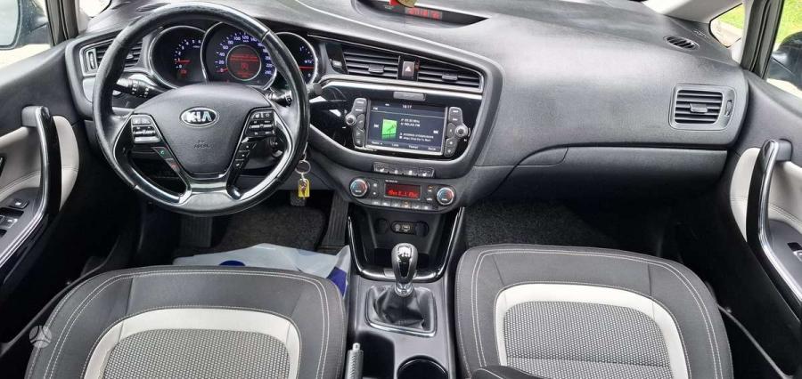 Melns Kia Ceed 2016 Tauragė, ar dzinēja tilpumu 1.58 L un nobraukumu 254 tūkst. km par 4300 €, foto 10 vietnē AUTOMOTO.COM.LV