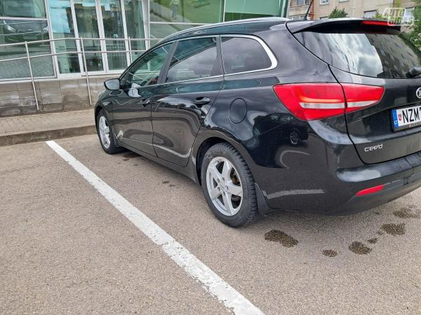 Black Kia Ceed 2016 in Kaunas, with an engine capacity of 1.60 L and mileage of 291 thousand km for 5500 €, photo 7 on AUTOMOTO.COM.LV