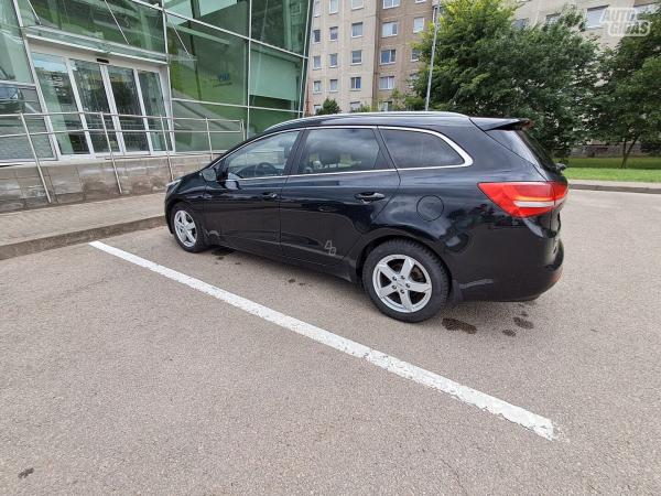 Black Kia Ceed 2016 in Kaunas, with an engine capacity of 1.60 L and mileage of 291 thousand km for 5500 €, photo 8 on AUTOMOTO.COM.LV